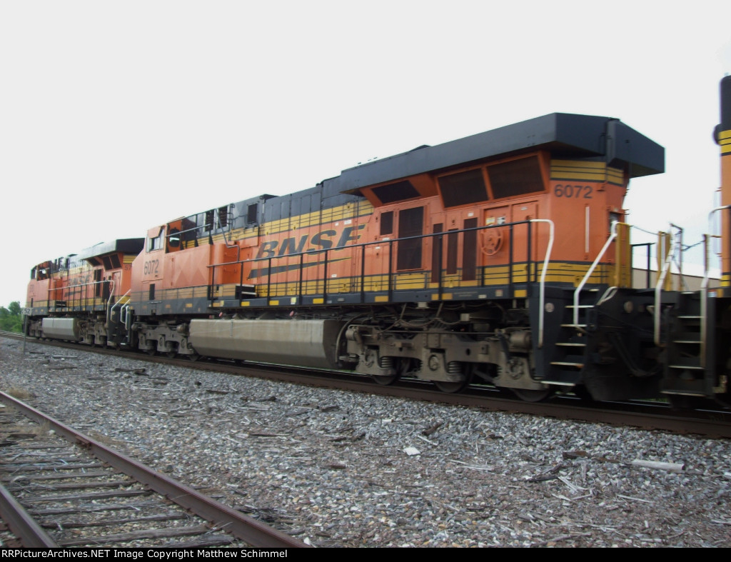 BNSF 6072